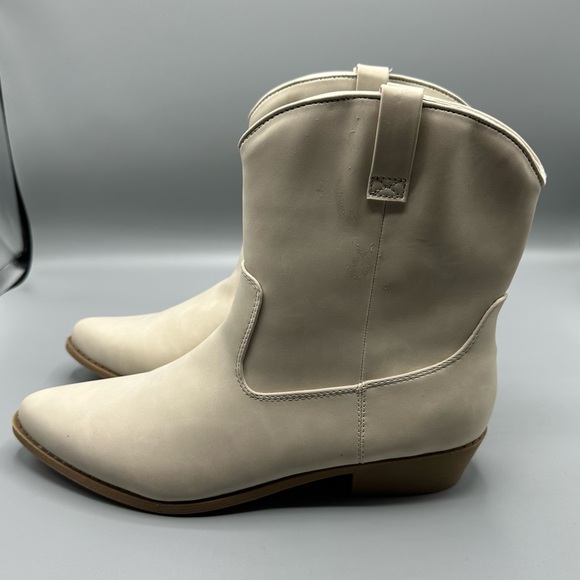 Arizona Jean Company | Shoes | Arizona Jean Western Heel Boots Cream ...